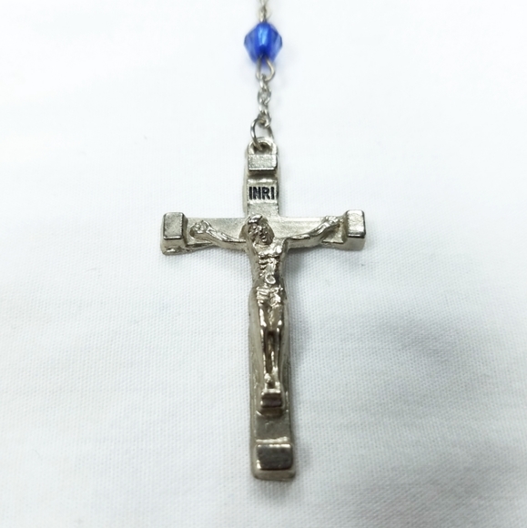 Inri | Jewelry | Vintage Inri Catholic Cross Rosary Bead Necklace ...